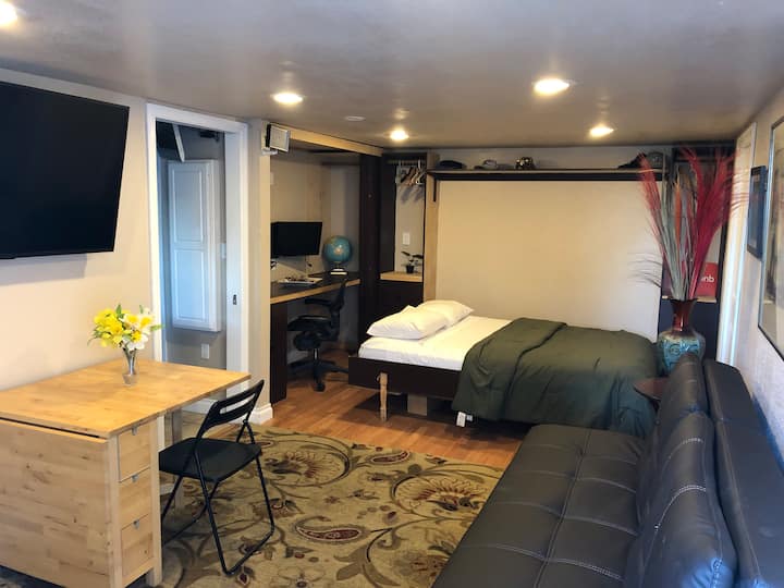 Willardz - Cozy Oasis - Hawthorne, CA