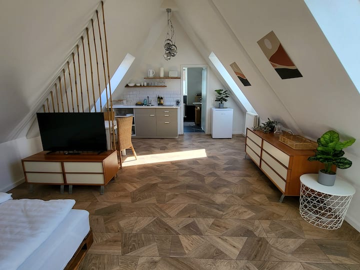 Dachgeschosswohnung 2 - Apartments Am Schloss - Unterschleißheim