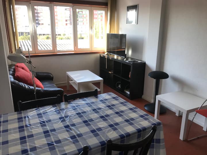 Cute Romantic Apartment (Private Garage) - Coimbra