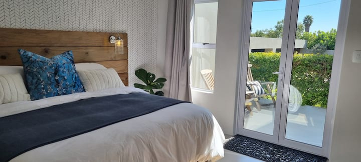 C'est La Vie 5: Self-catering Apartment For Adults - Franschhoek