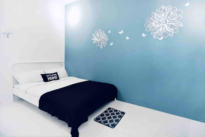 *Little Green Bird (Whole House For 1-2 Pax) - Menglembu