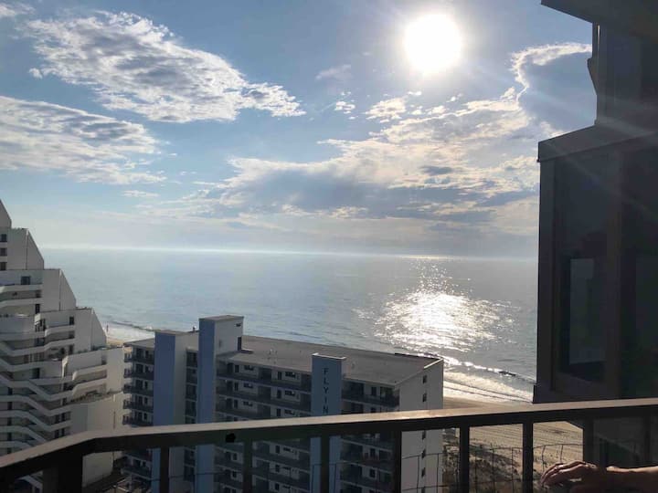 Seaside Serenity-amazing Views- Steps To The Beach - Ocean City, MD