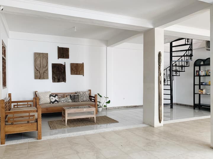 White Room | Clean & Bright Studio - Kuta