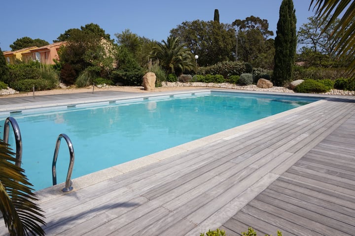 Mini Villa, Résidence Avec Piscine,clim,plage 700m - Lecci