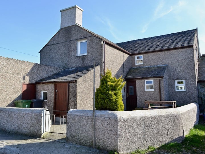 Tanpencefn Mawr - Caernarfon