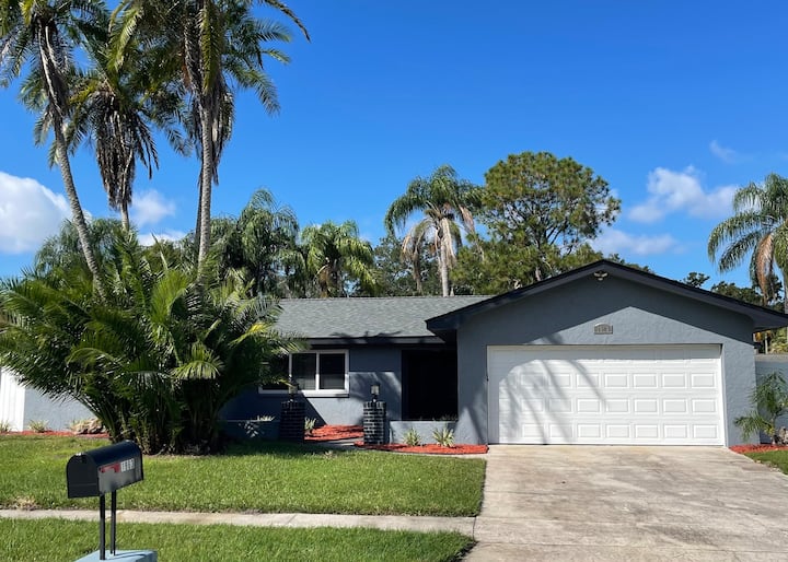 Spacious Florida Family Getaway With Heated Pool - Clearwater Beach, FL