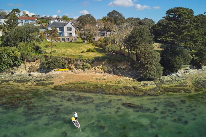 Luxury, Waterfront 2 Bedroom Garden Suite - Kingsbridge