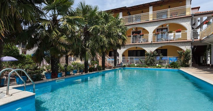 Two -Bedroom Apartment - Rovinj