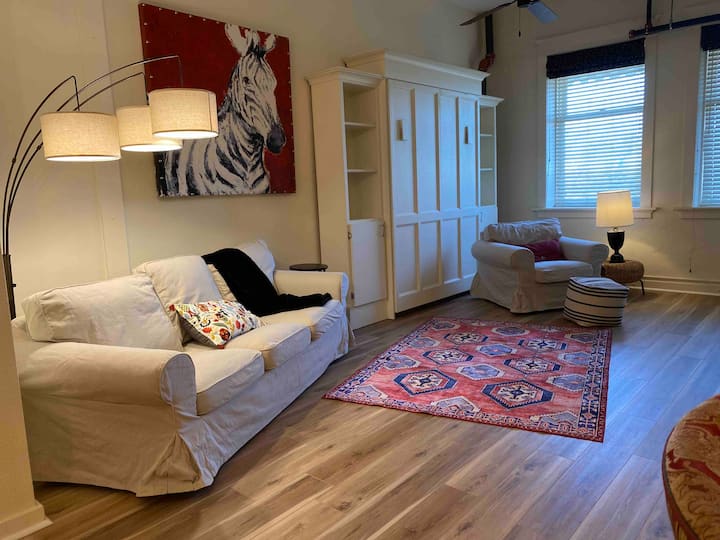 209 Apartment Downtown Yakima Sleeps 4 - Yakima, WA