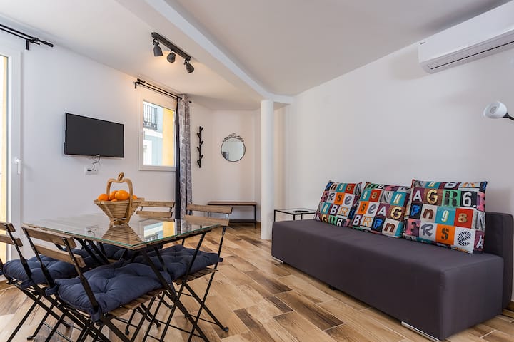 City Center! Charming, New! Wifi - Madrid