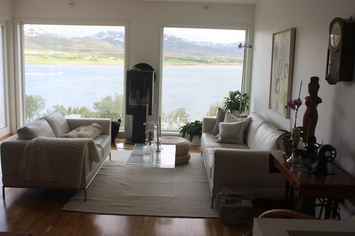 Beautiful House - Perfect Location! - 트롬쇠