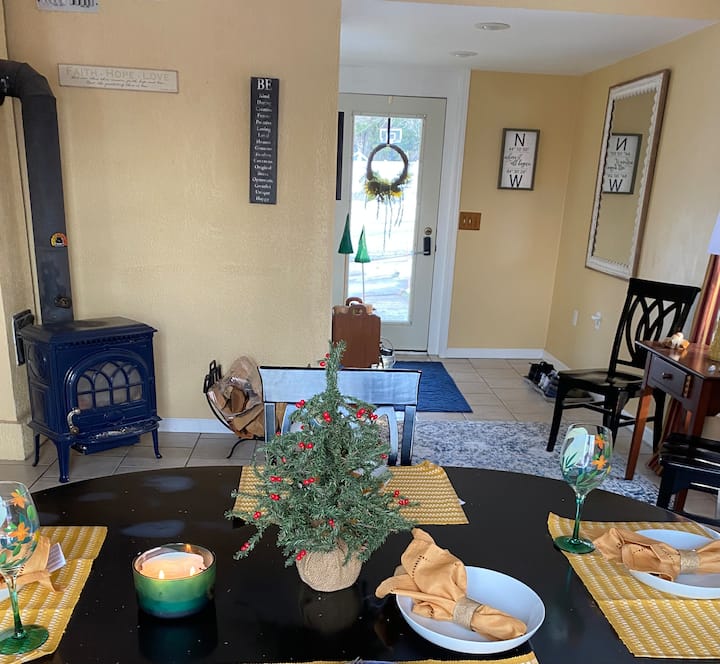 Petoskey Living! - Harbor Springs, MI