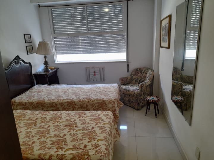 Quarto Para 2 Pessoas, No Melhor De Copacabana! - イパネマ