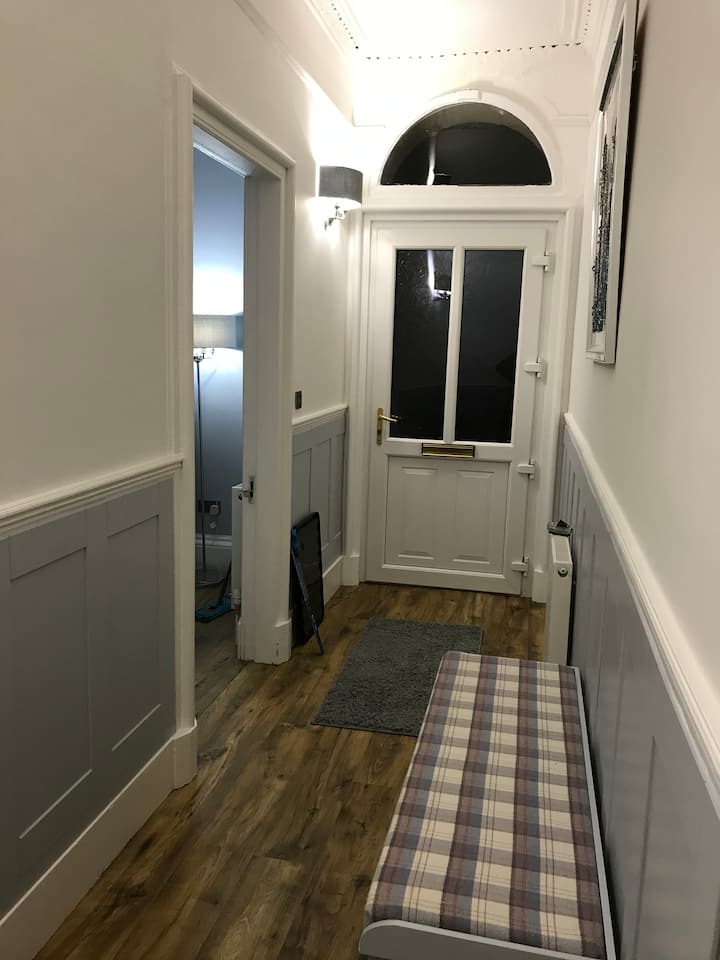 Hidden Gem
2 B/r Luxury Apartment (City Centre) - Inverness