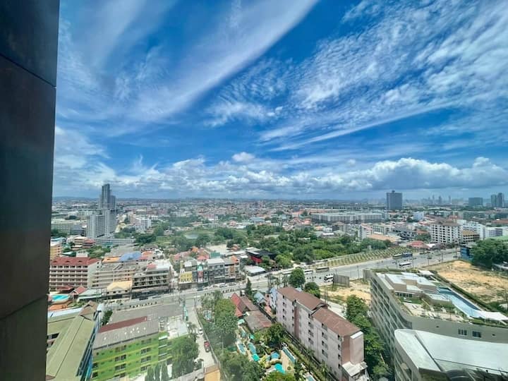 High Floor Building Unixx - Pattaya City