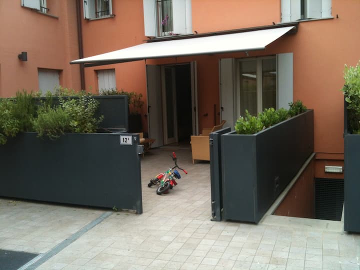 Apartment Bologna Center- San Vitale - Болонья