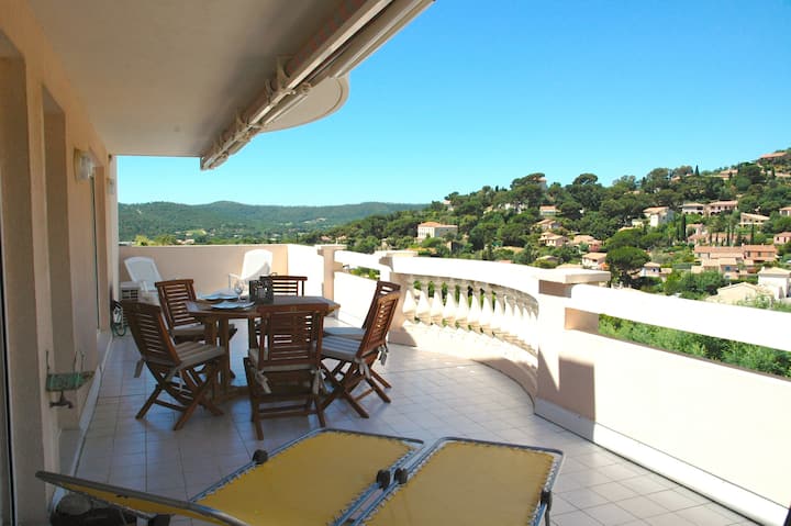 T3 Lumineux Climatisé Avec Grande Terrasse (Wifi) - Bormes-les-Mimosas