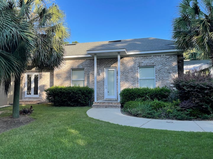 Luxury 1 Br Villa On 7 Acres With Gym & Spa - Lake Iamonia, FL