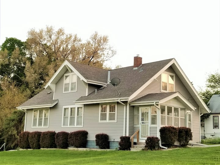 6 Bd Home Near Zoo/college World Series/downtown - Council Bluffs, IA