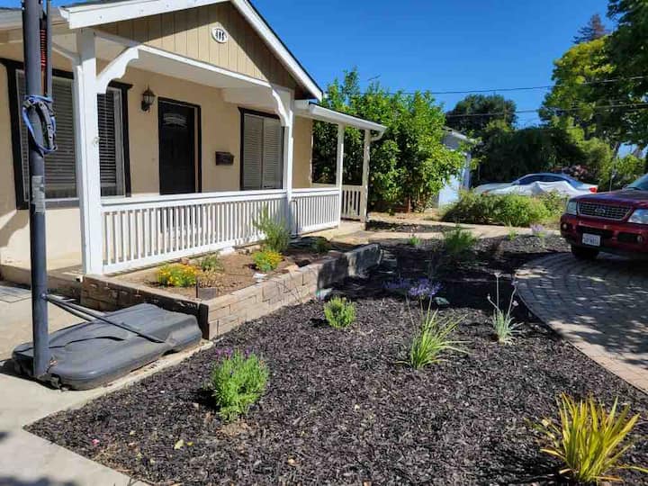 Comfortable And Renovated Winchester Orchard House - San Jose, CA