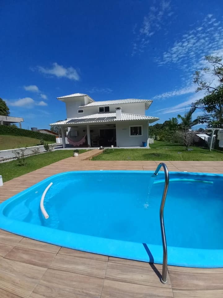 Casa Piscina Na Praia De Zimbros - Porto Belo
