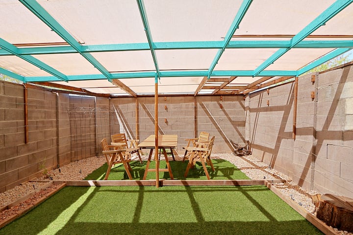 Cozy And Cute With Private Washer/dryer And Yard! - Scottsdale, AZ