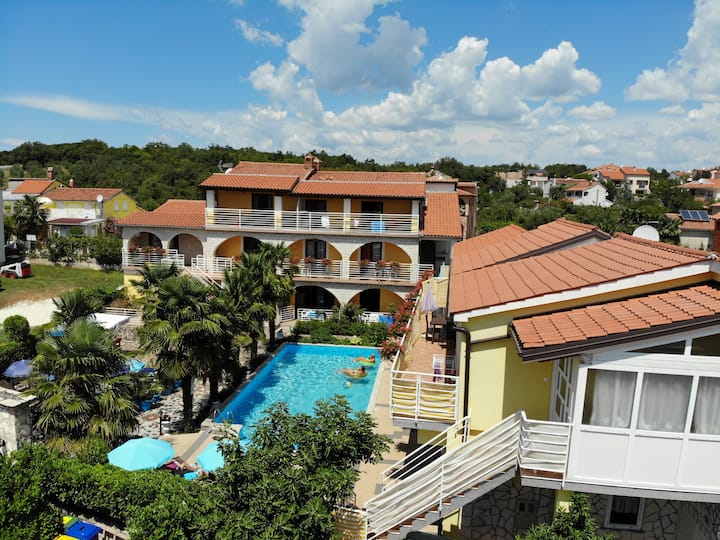 Sea View One Bedroom Apartment For 4 Persons - Rovinj