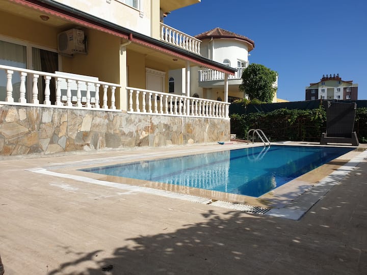 Avsallar Triple Dublex A Villa 3+1 - İncekum