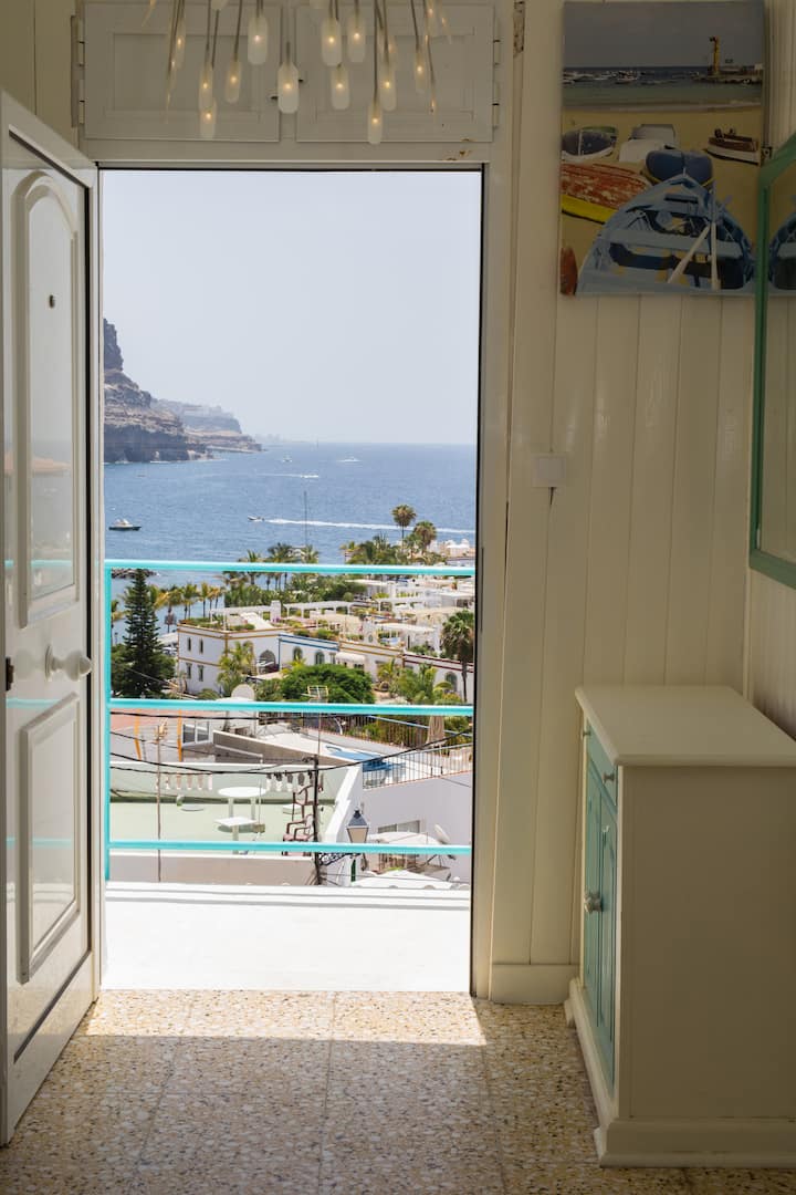 Sunny Balcony Room With Sea View In Playa Mogan - Mogán