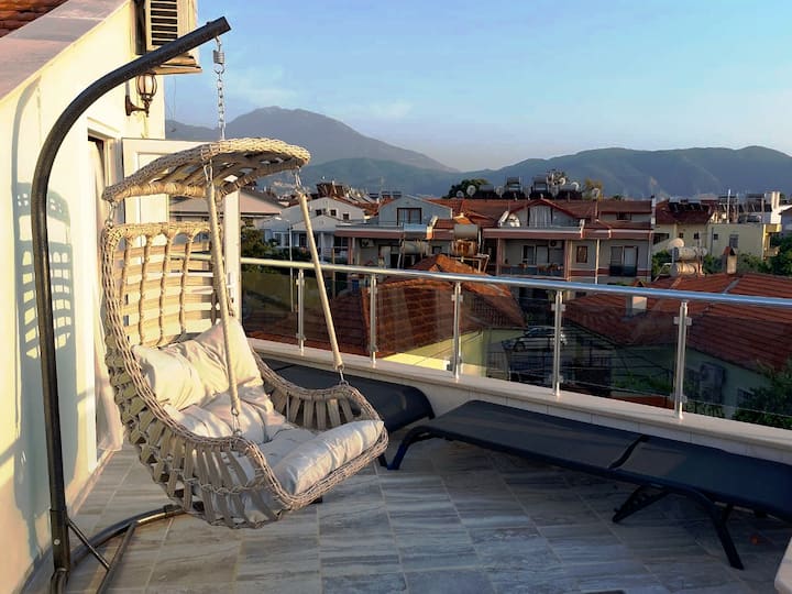 Teraslı Evde Yeni Eşyalı, Otoparklı Dubleks Ev - Fethiye