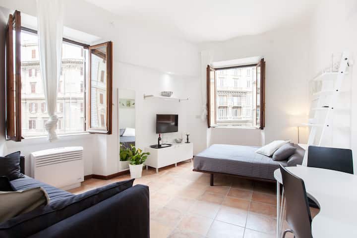 Monti District, Coliseum, Svevo Mama's Home - 로마