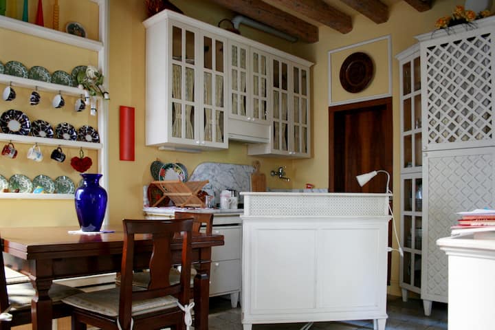 Double Room + Private Bathroom - Venice