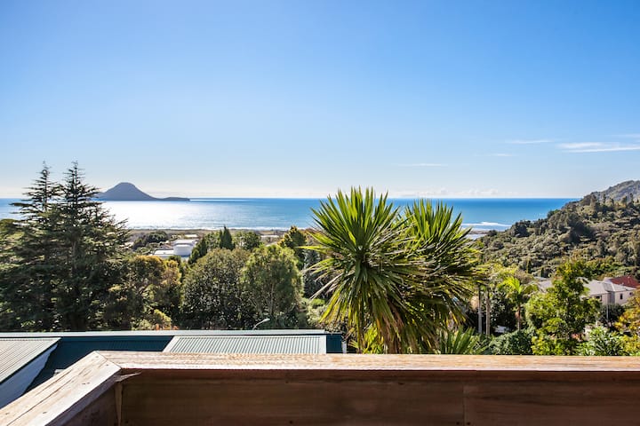 Pacific Ocean Heights: Stunning Sea And Island Views - Ōhope