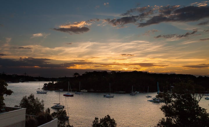 Mc Mahon's Pt Absolute Waterfront 2 Bdr + Parking - Sydney