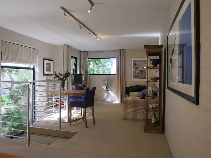 Garden Flat In Higgovale - Cape Town
