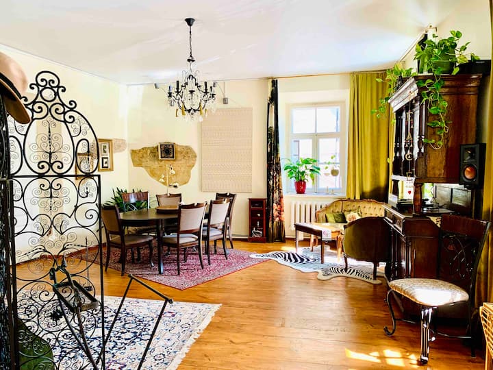 Unique 2 Bedroom Apt With A Vintage Touch (4+1) - Vilnius