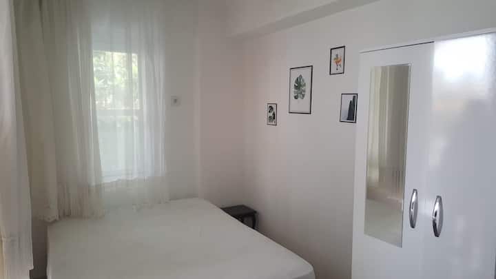 Eski Foça Da Günlük Haftalık Aylık Kiralık Oda - Foça