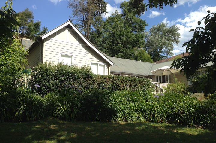 Comfortable Country Hideaway Close To Town - Bowral