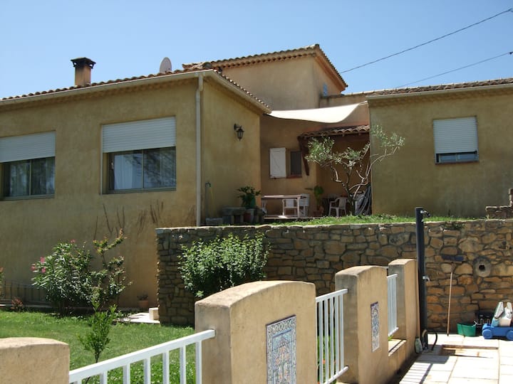 Villa Contemporaine Avec Piscine - Bagnols-sur-Cèze