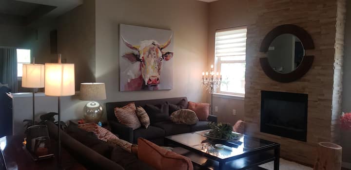 Beautiful Newer Home. Close To Downtown Louisville - Erie, CO