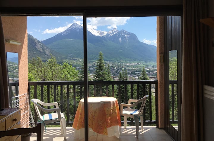 Studio Lumineux, Calme, Vue Superbe Sur Montagnes - Col du Lautaret