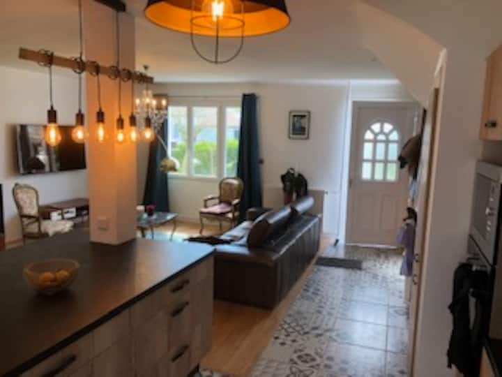Ideal Calme Et Centre Ville, Maison 150 M2+terrain - La Rochelle
