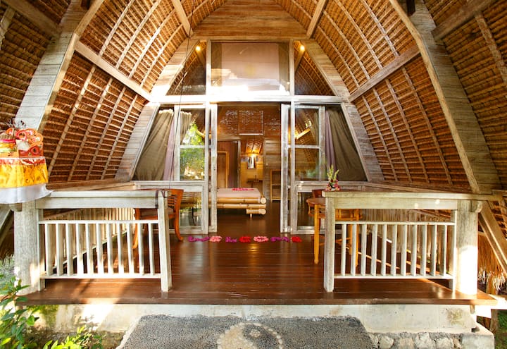 natural eco lodge rubis roule - Cabins for Rent in Jimbaran, Bali ...