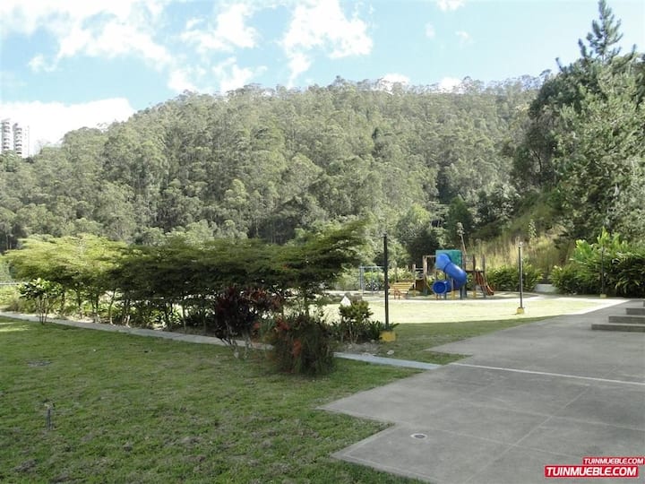 Beautiful Apt With Water Tank And Security - Caracas