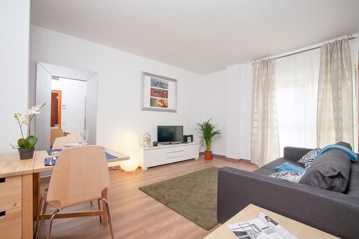 Sunny Apartment Sagrada Familia 5 -