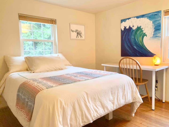 Mermaid's Cottage - Springfield, OR