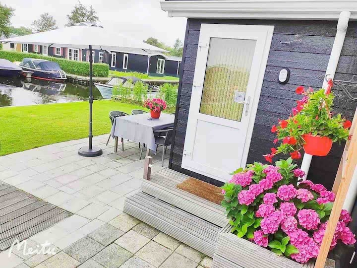 羊角村酒店式水上度假屋
Giethoorn Hotel Style Holiday House - Giethoorn