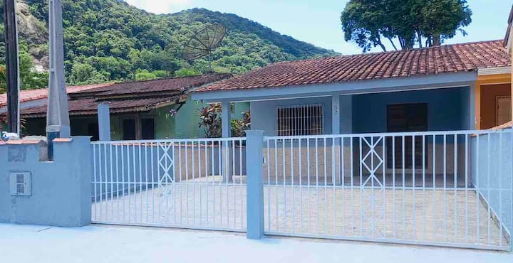Casa Peruíbe à 1km Da Praia De Guaraú - Peruíbe