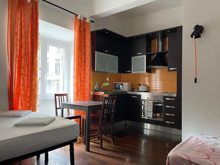 Two Bedrooms Flat!1 Minute Metro - Rom