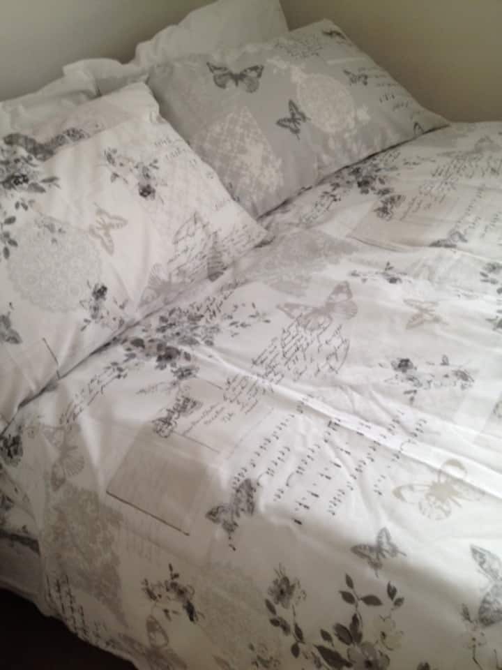 Feltham Holiday Rentals & Homes - England, United Kingdom | Airbnb